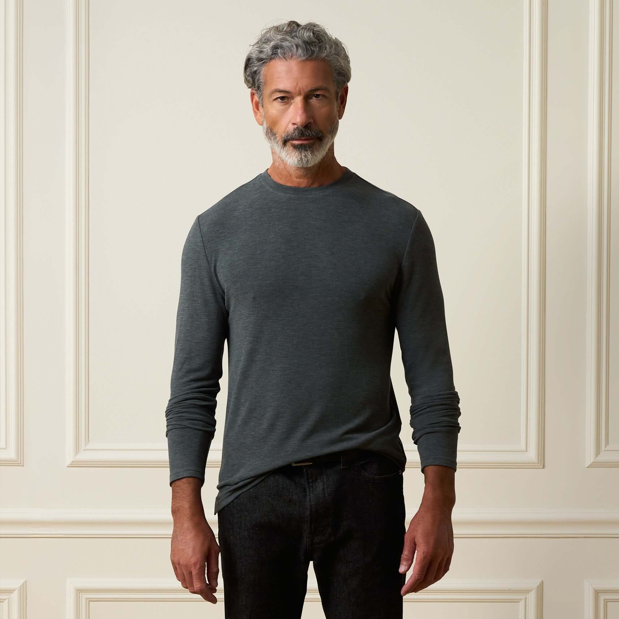 Long Sleeve Crew Neck in Charcoal | Weatherproof® Vintage